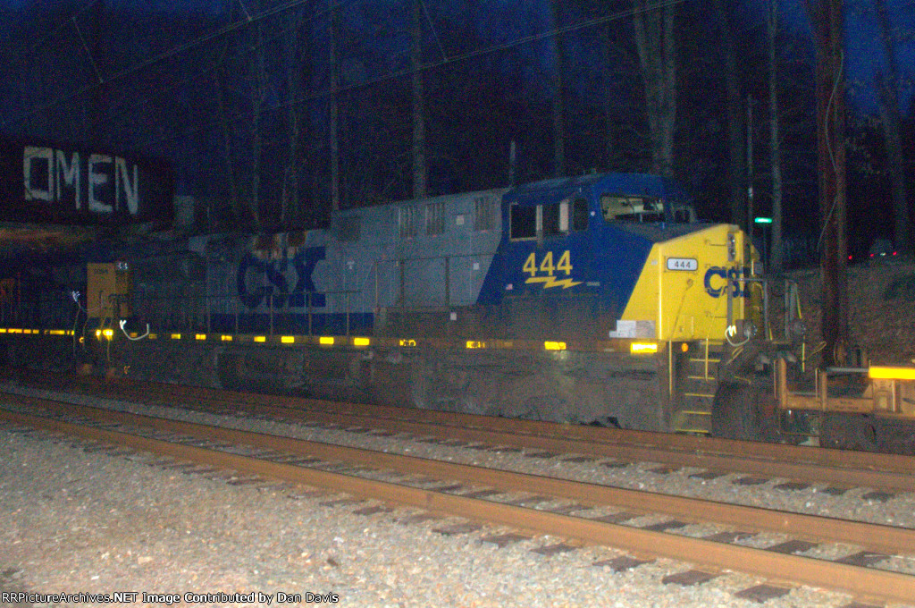 CSX AC44CW 444 trails on L036-09